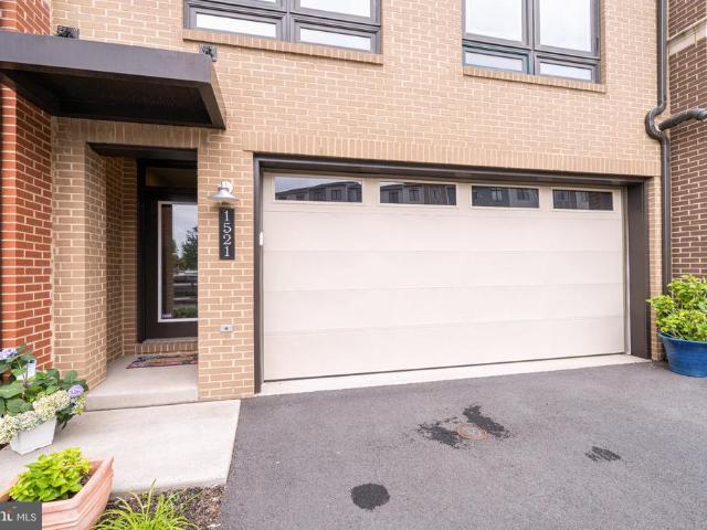 1521 Ribbon Limestone Terrace SE