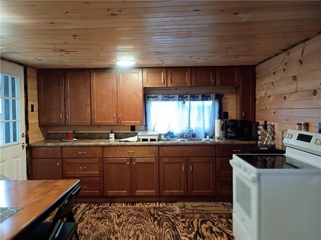 1521 River Road