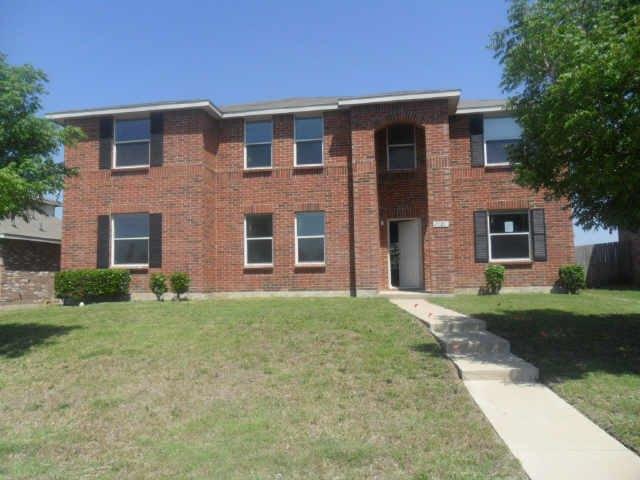 1521 Swift Fox Dr, Lancaster, TX 75134