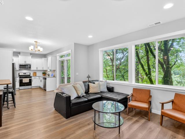 1521 s camille pl
