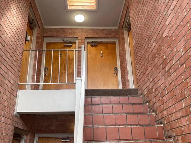 1521 S George Mason Drive # 20