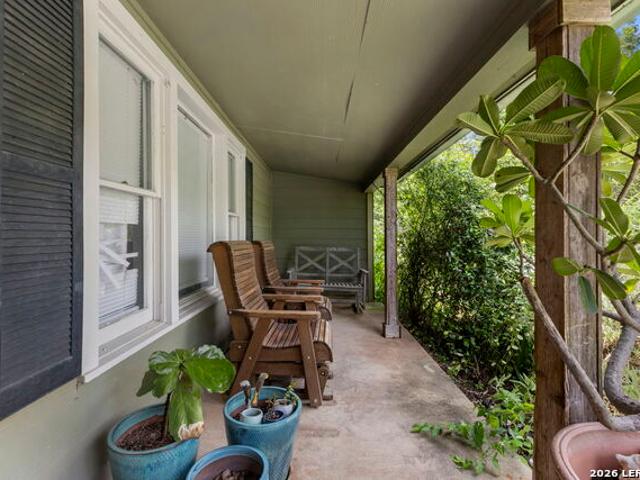 1521 S Mesquite Ave