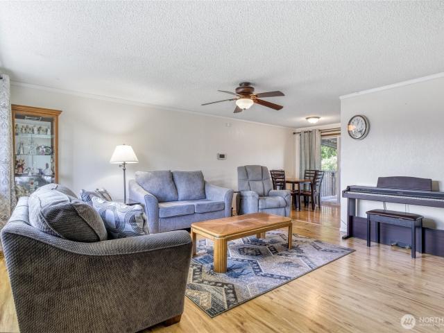 1521 SE Freedom Place