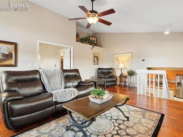 1521 Shane Circle
