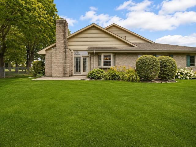 1521 Tamarack Drive
