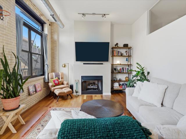 1521 W Haddon Avenue # 3D