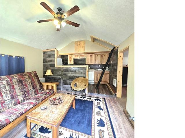 1521 W US Highway 34