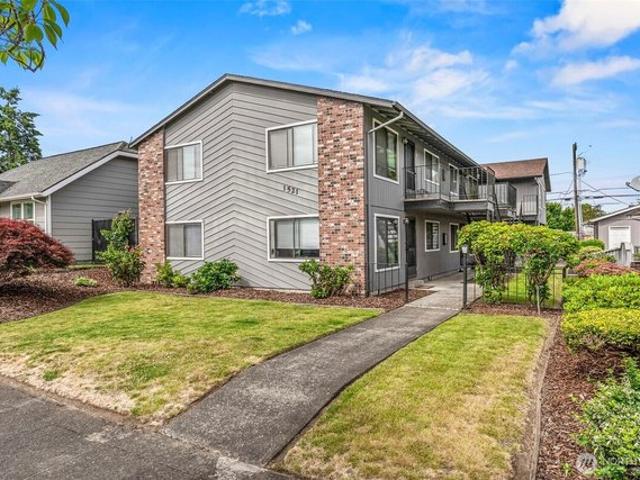 1521 9th Ave, Longview, WA 98632