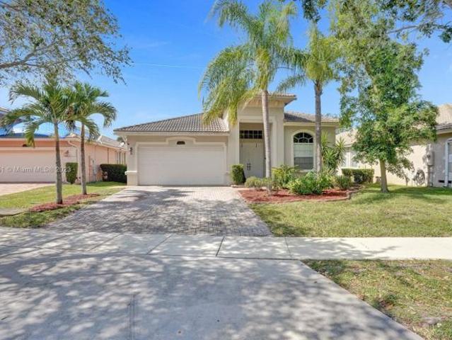 15223 52nd St SW, Miramar, FL 33027