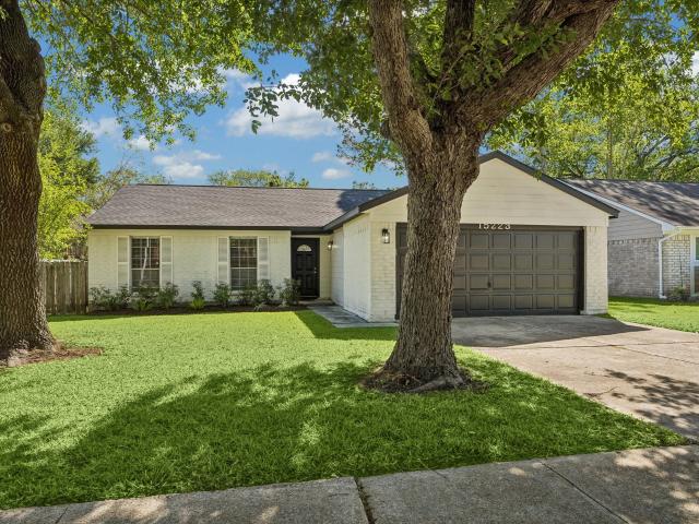 15223 McConn St, Houston, TX 77598 | Compass