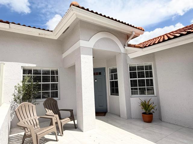 15220 W Tranquility Lake Dr, Delray Beach, FL 33446 | MLS #B26012 | Compass