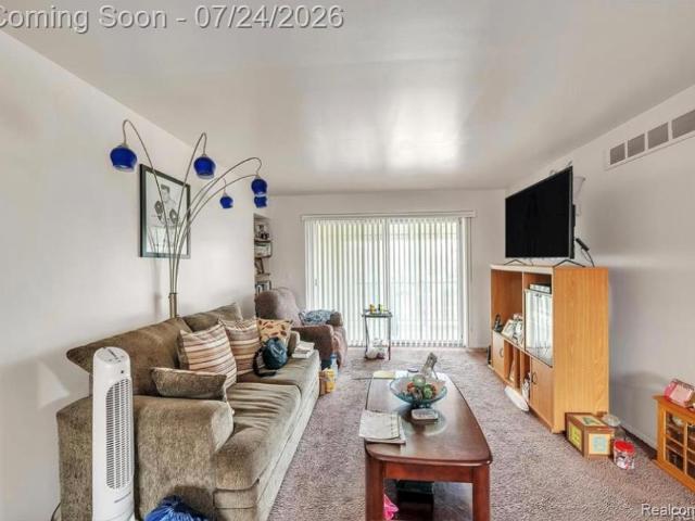 15220 Garfield # B