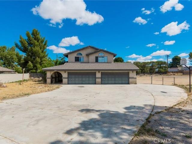 15221 Chaparral Ln, Apple Valley, CA 92307
