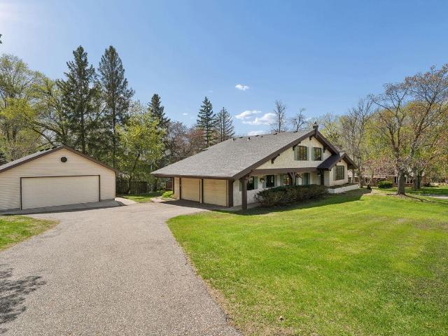 15221 Crestview Lane