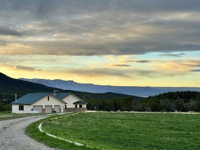 15222 3 Rd, Hotchkiss, CO 81419