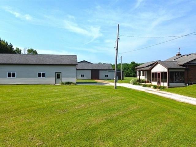 15227 Leroy Rd, Thompson, OH 44086
