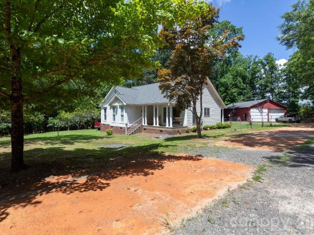 15224 Thomas Road