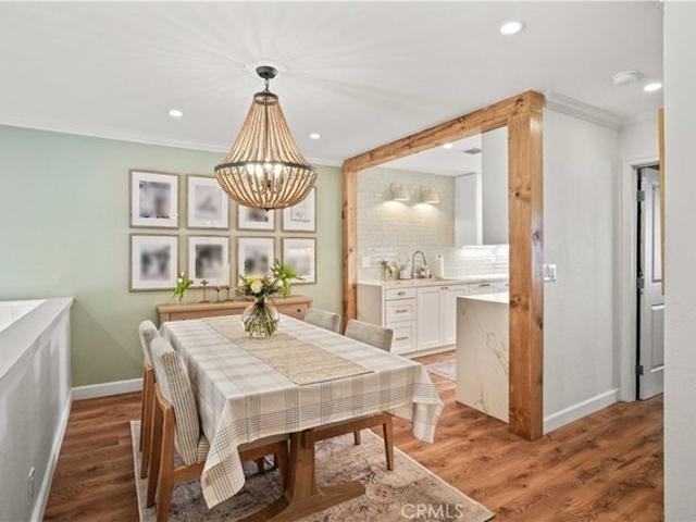 15225 Magnolia Blvd Unit E, Sherman Oaks, CA 91403