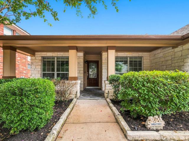 15228 Fernhill Dr
