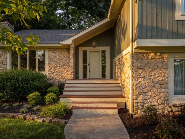 15229 Shoreway East Court