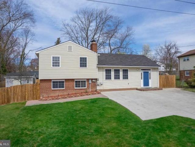 1522 Margaret St, Woodbridge, VA 22191