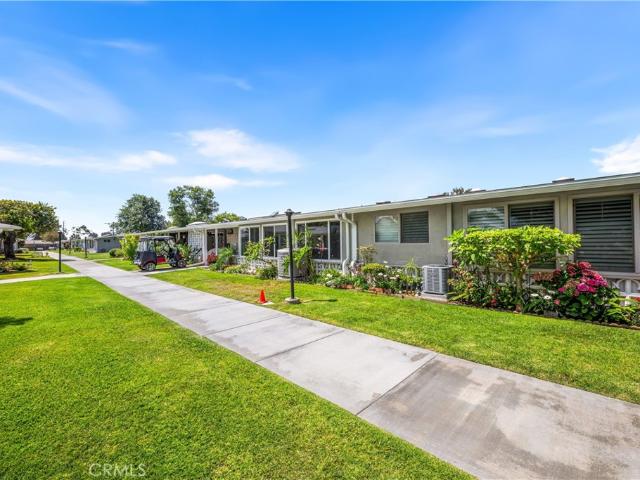 1522 Merion Way E 33J