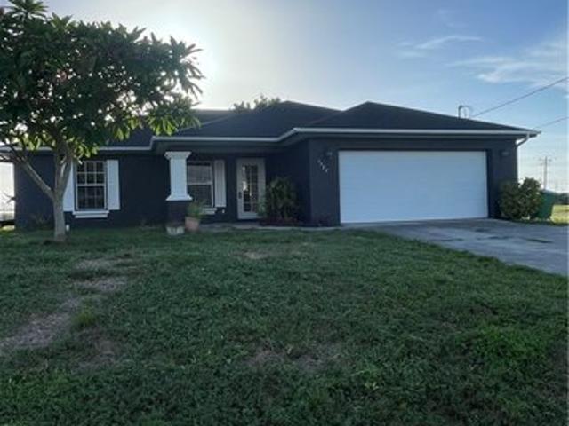 1522 Nelson Rd N, Cape Coral, FL 33993