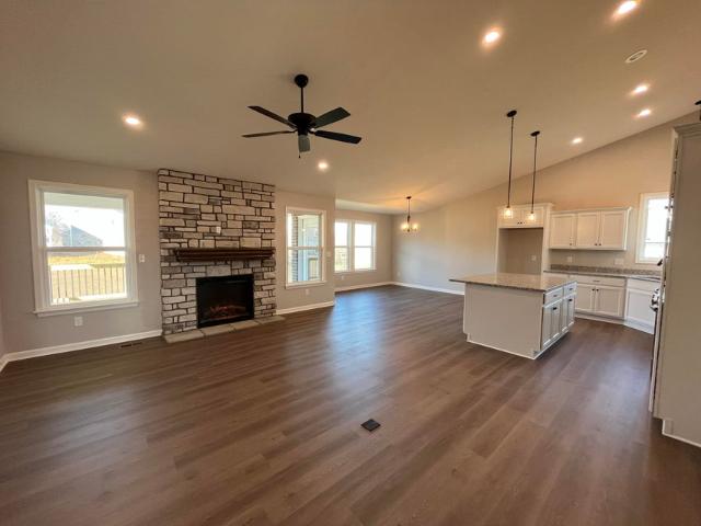 1522 Autumn Ridge Drive