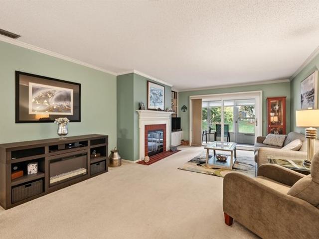 1522 Golf View Rd Unit D, Madison, WI 53704