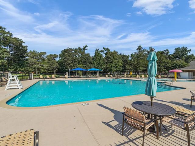 1522 Heartwood Drive