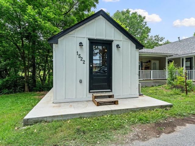 1522 Little Flock Dr, Little Flock, AR 72756
