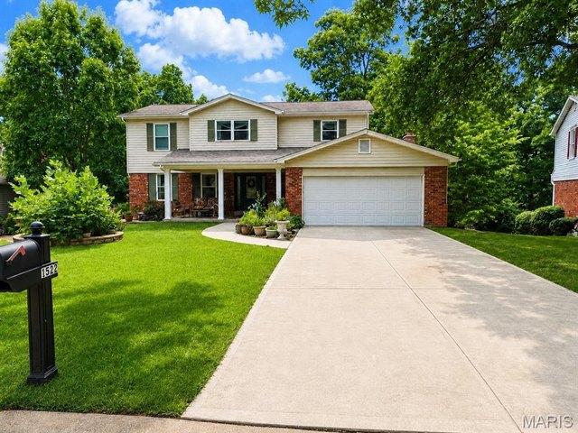 1522 Pheasant Ridge Dr, Ellisville, MO 63011