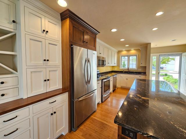 1522 river pines drive