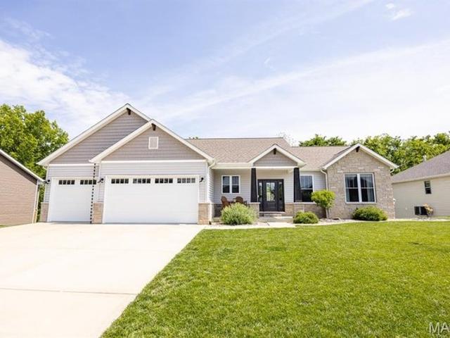 1522 Sagaponak Ln, Troy, IL 62294