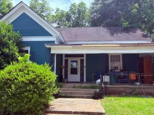 1522 3rd Ave N, Columbus, MS 39701