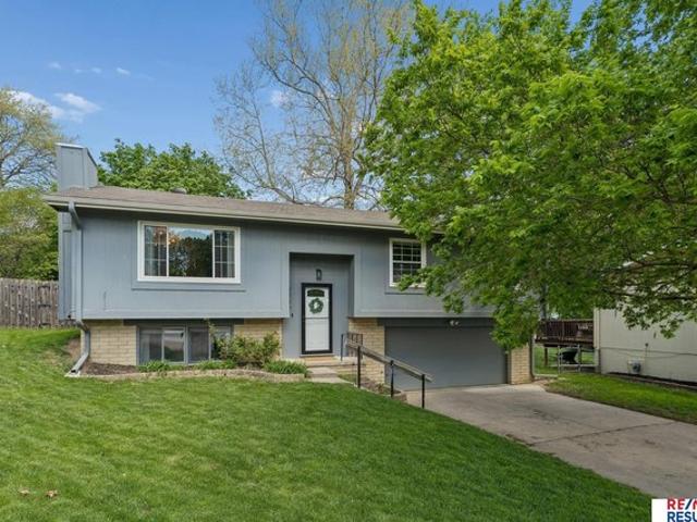 15230 Lincoln Cir, Omaha, NE 68154