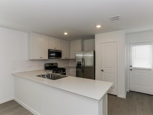 15232 Grappling Irons Lane