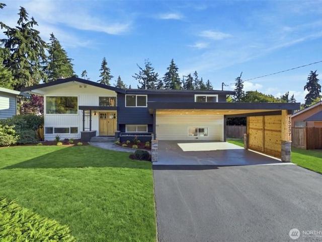 15237 NE 3rd St, Bellevue, WA 98007