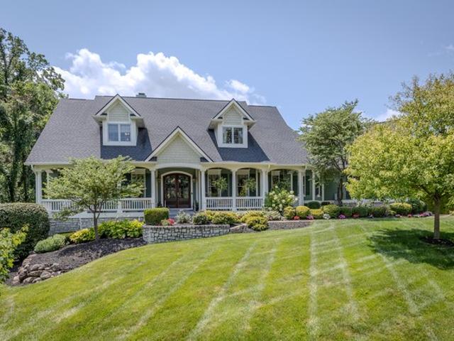 15239 E Geist Ridge Dr, Fishers, IN 46040