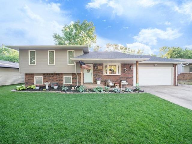 1523 N Rockwood Blvd, Mulvane, KS 67110