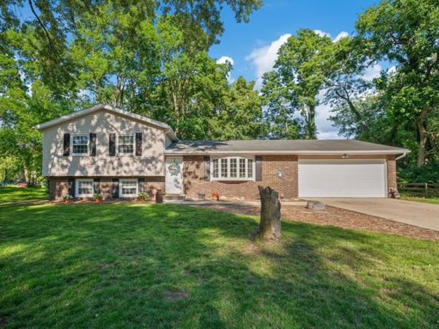 1523 Balmoral Ln, Niles, MI 49120