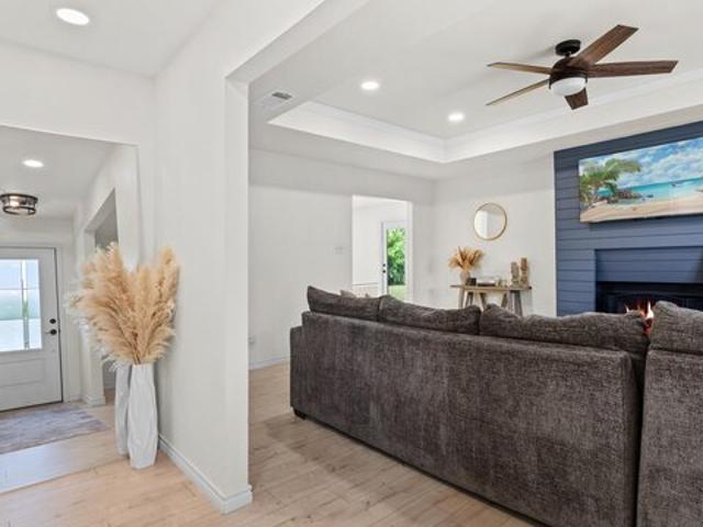 1523 Camellia Ln