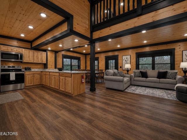 1523 Rainbow Ridge Way