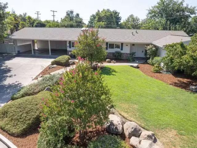 1523 Robinwood Lane W, Fresno, CA 93711 655348042