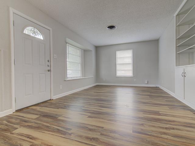 1523 Weyford Dr, Austin, TX 78757 | MLS #5898 | Compass
