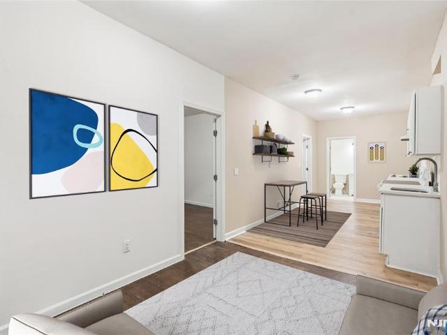 152 10th Street