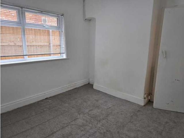 152 154 Highfield Road, Birmingham, West Midlands B28, Studio to rent, £650 pcm | PrimeLocation