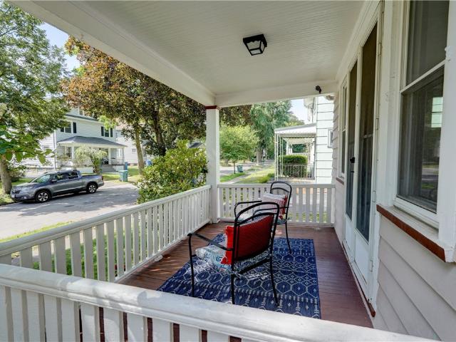 152 Colonial Road