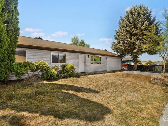 152 Cordova Ave, Twin Falls, ID 83301