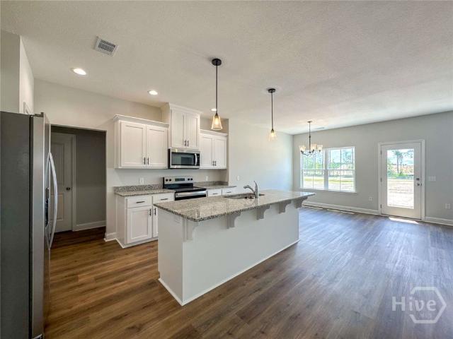 152 Calhoun Way NE